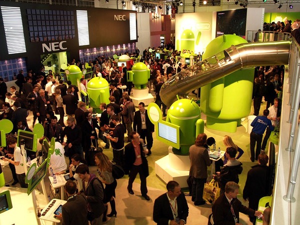 【MWC 2011（Vol.44）】初出展のGoogleブースが大盛況……Android 3.0端末登場で増す存在感 | RBB TODAY