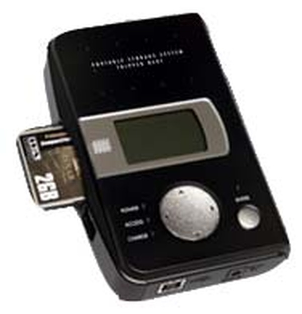 飛鳥、フォトグラファー向けのCFスロット搭載ポータブルHDD | RBB TODAY