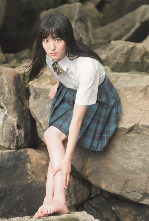 乃木坂46・久保史緒里ら7人の美少女アイドルが瑞々しい制服姿披露! 6枚目の写真・画像 Rbb Today