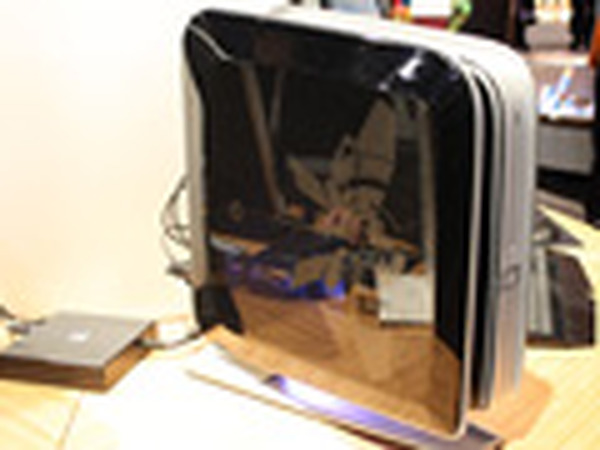 【CES 2009 Vol.15】HP、SLI構成で省スペース設計のゲーミングPC「HP Firebird with Voodoo DNA ...