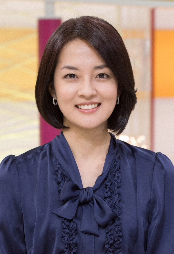 NHK鈴木奈穂子アナ、山Pとのツーショットに歓喜「正直すぎる表情で恥ずかしい」 | RBB TODAY
