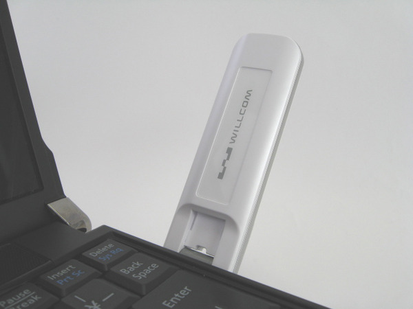 ウィルコム、通信サービス「WILLCOM CORE 3G」専用のデータ通信カード 2枚目の写真・画像 | RBB TODAY