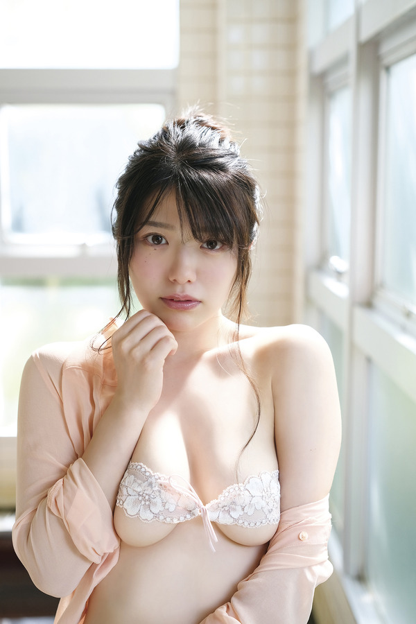 Gカップグラドル・山田かな、5thイメージDVDで大人の色気放つ！ 6枚目の写真・画像 | RBB TODAY