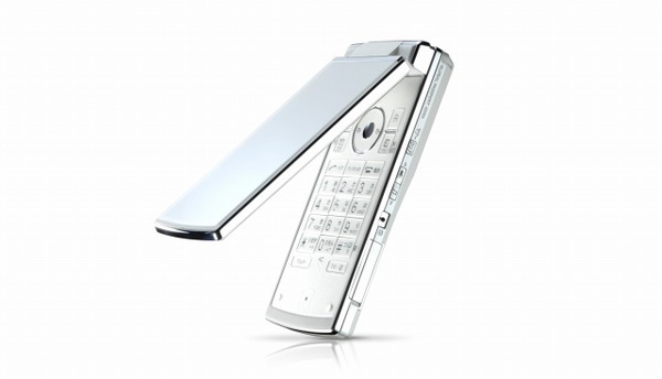 au、ソーラーパネル搭載「SH002」を発売日決定──春モデルの新色も 2枚目の写真・画像 | RBB TODAY