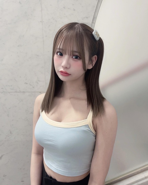 NMB48・和田海佑、ピチピチ私服で胸元際立つセクシーショット公開 2枚目の写真・画像 | RBB TODAY