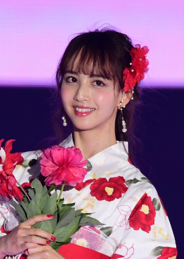 乃木坂46・佐藤楓＆櫻坂46・村井優が赤坂ミニマラソンで力走！ | RBB TODAY