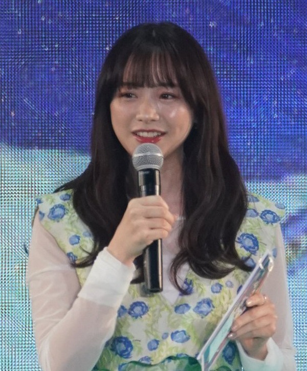 森香澄、『FRIDAY』グラビアにも登場！まるごと40分DVD付で！！ | RBB TODAY