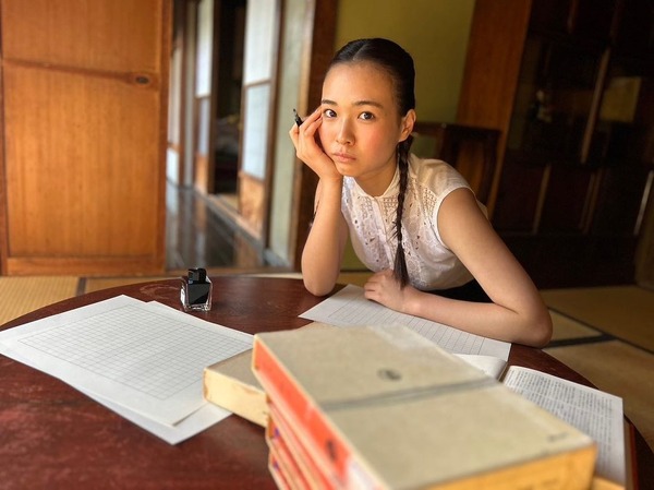 天野きき、妄想膨らむ素朴で妖艶な女学生に…… | RBB TODAY