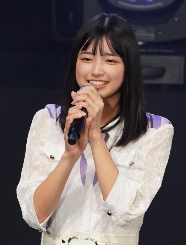 乃木坂46・五百城茉央、1st写真集の重版決定「おめでたいおきー！！！」 | RBB TODAY