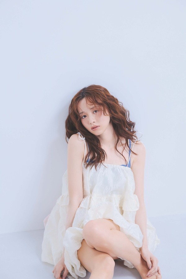 森香澄の美の秘訣に迫る！“令和のあざと女王”が『bis』降臨 | RBB TODAY