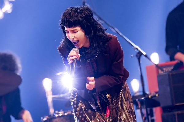 Superflyが『SONGS』でスペシャルライブ！ Mr.ChildrenやONE OK ROCKの名曲をカバー | RBB TODAY