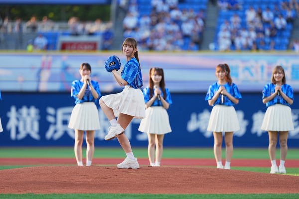 ＝LOVE、横浜スタジアムのDeNA対西武戦でライブパフォーマンス！ 瀧脇笙古は始球式に初挑戦 | RBB TODAY